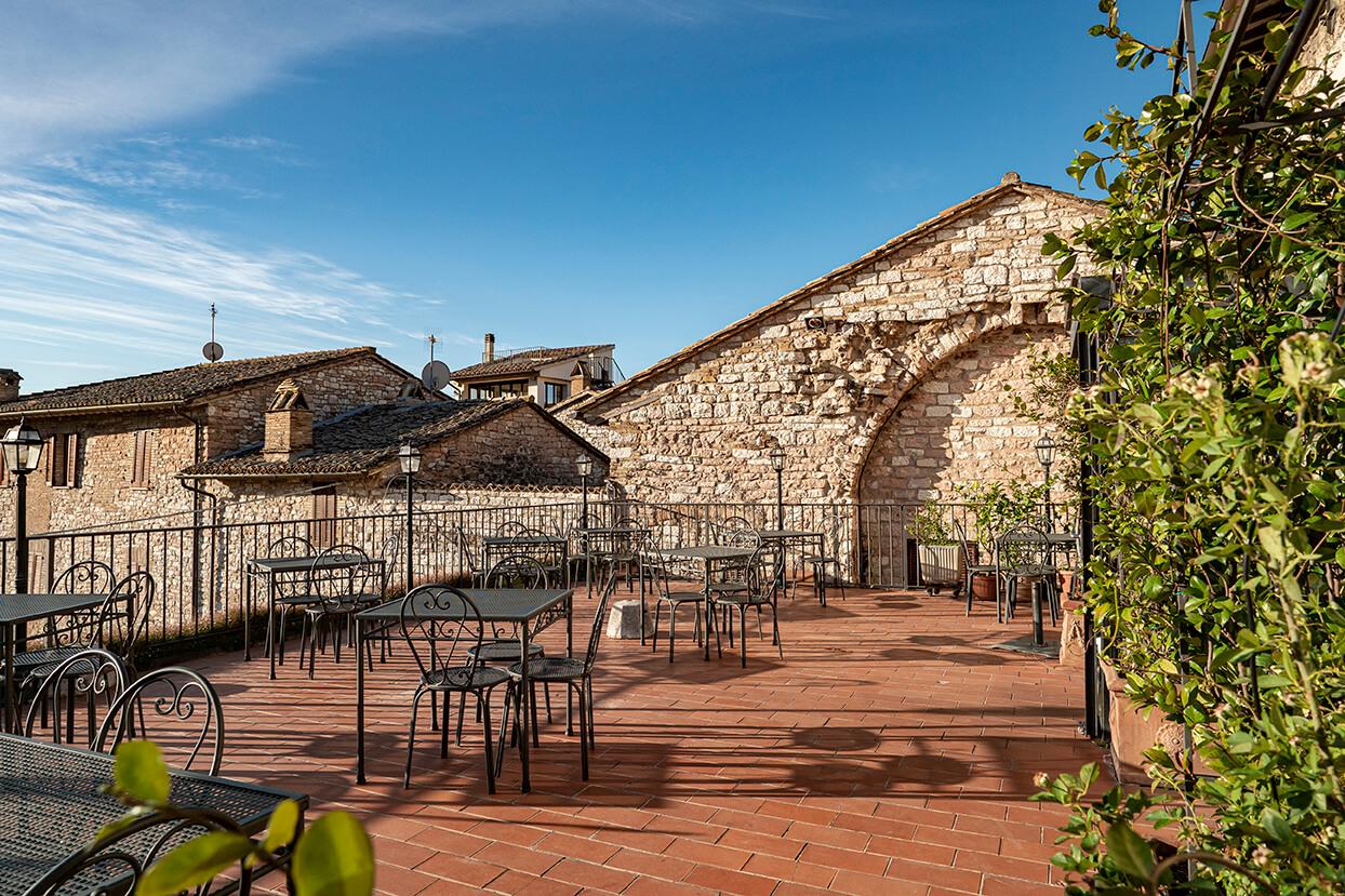 Hotel la Rocca Assisi, Assisi hotels, two star hotel in the center of ...